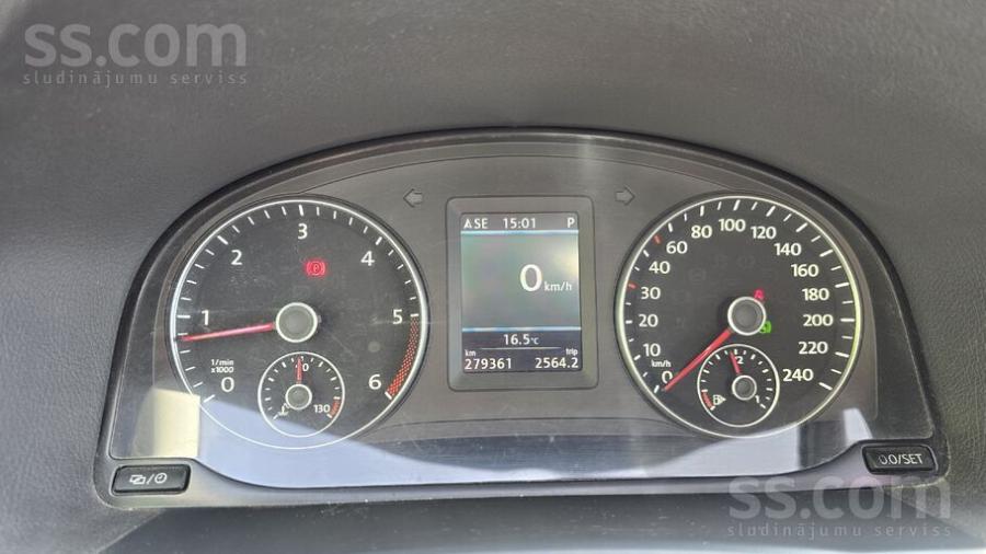 Blue Volkswagen Touran 2012 in Talsi, with an engine capacity of 1.60 L and mileage of 280 thousand km for 5250 €, photo 13 on AUTOMOTO.COM.LV
