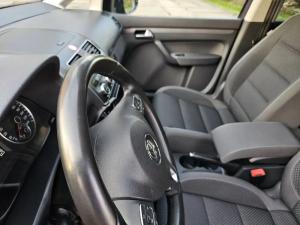 Blue Volkswagen Touran 2012 in Jekabpils, with an engine capacity of 2.00 L and mileage of 313 thousand km for 6890 €, photo 13 on AUTOMOTO.COM.LV