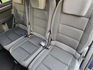 Blue Volkswagen Touran 2012 in Jekabpils, with an engine capacity of 2.00 L and mileage of 313 thousand km for 6890 €, photo 14 on AUTOMOTO.COM.LV