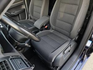 Blue Volkswagen Touran 2012 in Jekabpils, with an engine capacity of 2.00 L and mileage of 313 thousand km for 6890 €, photo 25 on AUTOMOTO.COM.LV