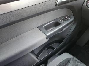 Blue Volkswagen Touran 2012 in Jekabpils, with an engine capacity of 2.00 L and mileage of 313 thousand km for 6890 €, photo 26 on AUTOMOTO.COM.LV