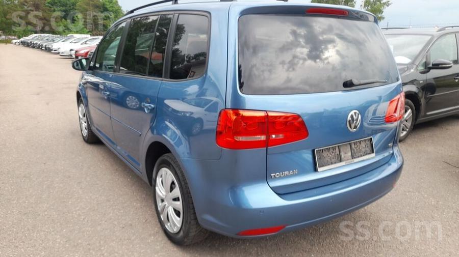 Zils Volkswagen Touran 2012 Rīga, ar dzinēja tilpumu 2.00 L un nobraukumu 0 tūkst. km par 4950 €, foto 8 vietnē AUTOMOTO.COM.LV