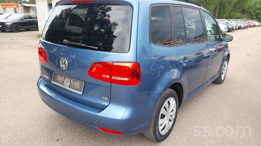 Zils Volkswagen Touran 2012 Rīga, ar dzinēja tilpumu 2.00 L un nobraukumu 0 tūkst. km par 4950 €, foto 11 vietnē AUTOMOTO.COM.LV