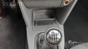 Zils Volkswagen Touran 2012 Rīga, ar dzinēja tilpumu 2.00 L un nobraukumu 0 tūkst. km par 4950 €, foto 19 vietnē AUTOMOTO.COM.LV