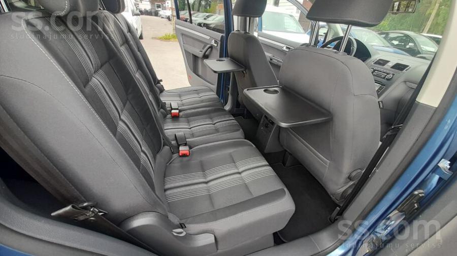 Zils Volkswagen Touran 2012 Rīga, ar dzinēja tilpumu 2.00 L un nobraukumu 0 tūkst. km par 4950 €, foto 27 vietnē AUTOMOTO.COM.LV