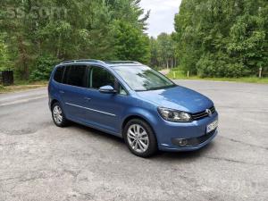 Zils Volkswagen Touran 2012 Rīga, ar dzinēja tilpumu 1.60 L un nobraukumu 211 tūkst. km par 7000 €, foto 3 vietnē AUTOMOTO.COM.LV