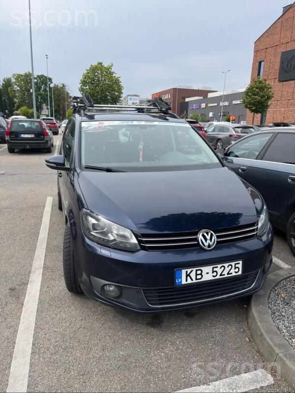 Zils Volkswagen Touran 2012 Ogre, ar dzinēja tilpumu 1.60 L un nobraukumu 362 tūkst. km par 4200 €, foto 1 vietnē AUTOMOTO.COM.LV