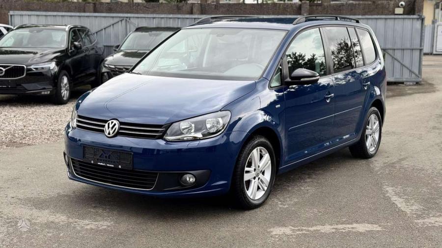 Blue Volkswagen Touran 2012 in Telschi, with an engine capacity of 1.39 L and mileage of 173 thousand km for 6700 €, photo 4 on AUTOMOTO.COM.LV