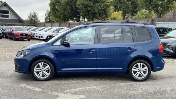 Blue Volkswagen Touran 2012 in Telschi, with an engine capacity of 1.39 L and mileage of 173 thousand km for 6700 €, photo 5 on AUTOMOTO.COM.LV