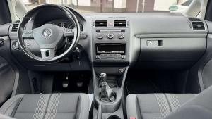 Blue Volkswagen Touran 2012 in Telschi, with an engine capacity of 1.39 L and mileage of 173 thousand km for 6700 €, photo 14 on AUTOMOTO.COM.LV