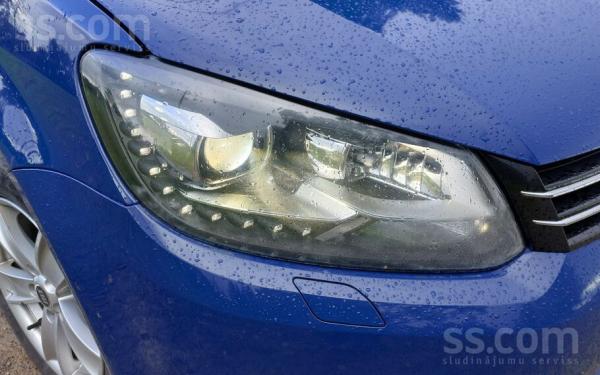 Blue Volkswagen Touran 2012 in Ogre, with an engine capacity of 1.60 L and mileage of 360 thousand km for 5700 €, photo 8 on AUTOMOTO.COM.LV