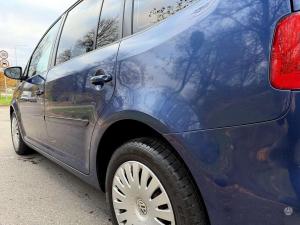 Zils Volkswagen Touran 2012 Viļņa, ar dzinēja tilpumu 0.00 L un nobraukumu 303 tūkst. km par 3300 €, foto 8 vietnē AUTOMOTO.COM.LV
