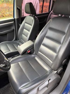 Zils Volkswagen Touran 2012 Viļņa, ar dzinēja tilpumu 0.00 L un nobraukumu 303 tūkst. km par 3300 €, foto 14 vietnē AUTOMOTO.COM.LV