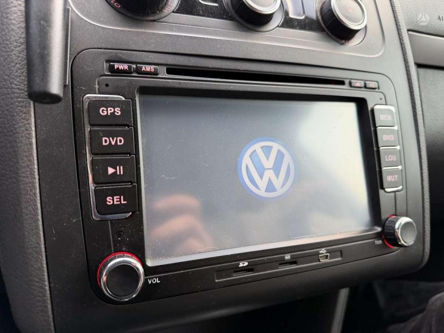 Zils Volkswagen Touran 2012 Viļņa, ar dzinēja tilpumu 0.00 L un nobraukumu 303 tūkst. km par 3300 €, foto 17 vietnē AUTOMOTO.COM.LV