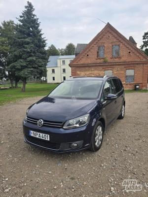 Zils Volkswagen Touran 2013 Panevēža, ar dzinēja tilpumu 1.60 L un nobraukumu 284 tūkst. km par 5800 €, foto 2 vietnē AUTOMOTO.COM.LV