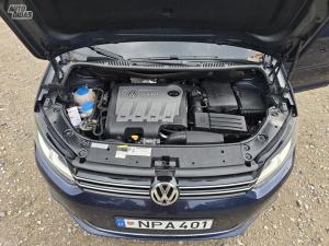 Zils Volkswagen Touran 2013 Panevēža, ar dzinēja tilpumu 1.60 L un nobraukumu 284 tūkst. km par 5800 €, foto 12 vietnē AUTOMOTO.COM.LV