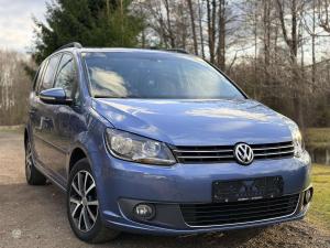 Blue Volkswagen Touran 2013 in Utena, with an engine capacity of 1.60 L and mileage of 304 thousand km for 5590 €, photo 18 on AUTOMOTO.COM.LV