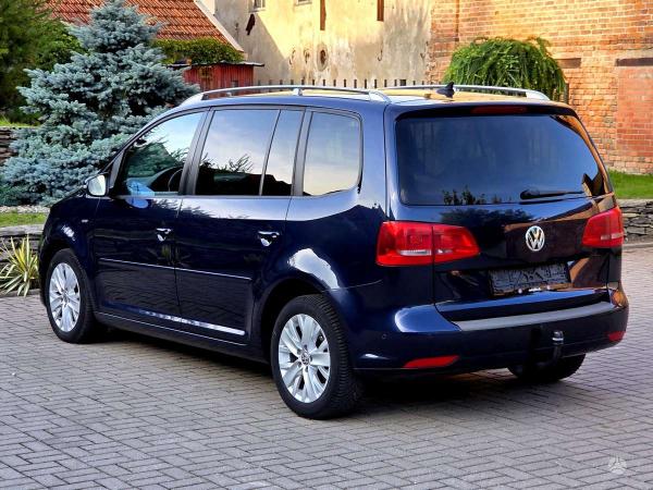 Zils Volkswagen Touran 2013 Kėdainiai, ar dzinēja tilpumu 1.97 L un nobraukumu 287 tūkst. km par 5999 €, foto 5 vietnē AUTOMOTO.COM.LV