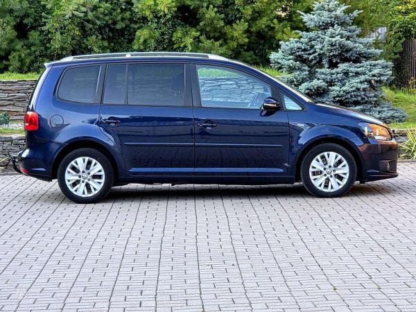 Zils Volkswagen Touran 2013 Kėdainiai, ar dzinēja tilpumu 1.97 L un nobraukumu 287 tūkst. km par 5999 €, foto 9 vietnē AUTOMOTO.COM.LV