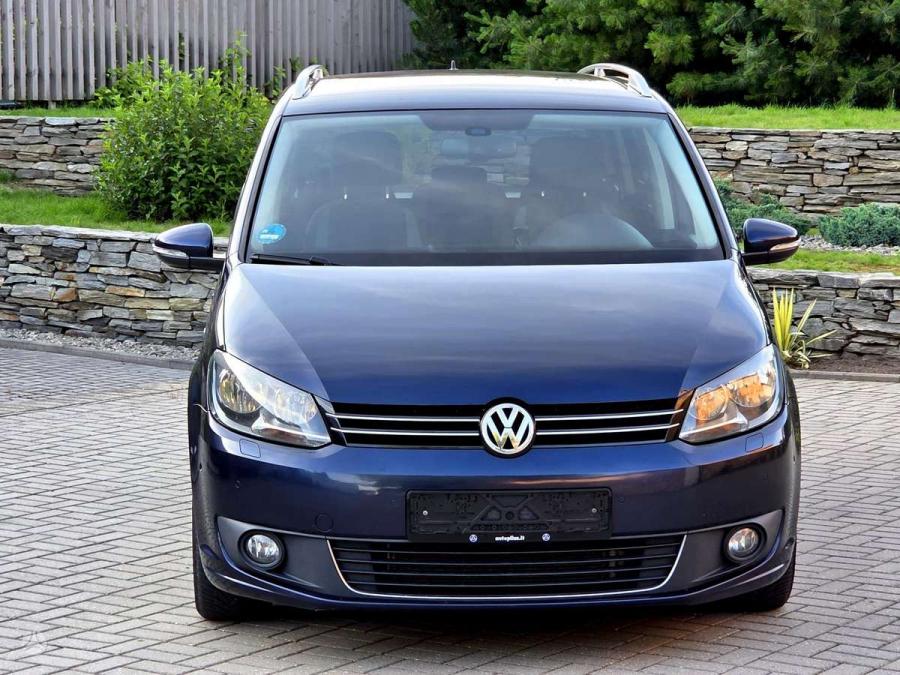 Blue Volkswagen Touran 2013 in Kedainiai, with an engine capacity of 1.97 L and mileage of 287 thousand km for 5999 €, photo 15 on AUTOMOTO.COM.LV