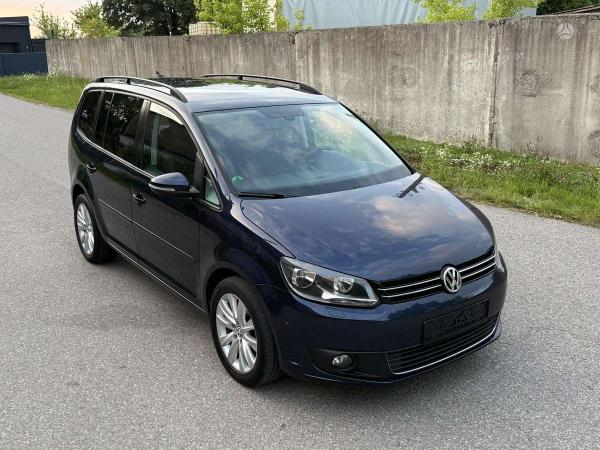 Zils Volkswagen Touran 2013 Kėdainiai, ar dzinēja tilpumu 1.97 L un nobraukumu 290 tūkst. km par 5950 €, foto 4 vietnē AUTOMOTO.COM.LV