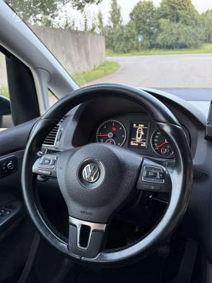 Zils Volkswagen Touran 2013 Kėdainiai, ar dzinēja tilpumu 1.97 L un nobraukumu 290 tūkst. km par 5950 €, foto 24 vietnē AUTOMOTO.COM.LV