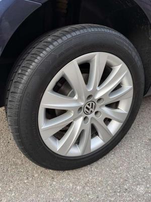 Zils Volkswagen Touran 2013 Kėdainiai, ar dzinēja tilpumu 1.97 L un nobraukumu 290 tūkst. km par 5950 €, foto 35 vietnē AUTOMOTO.COM.LV