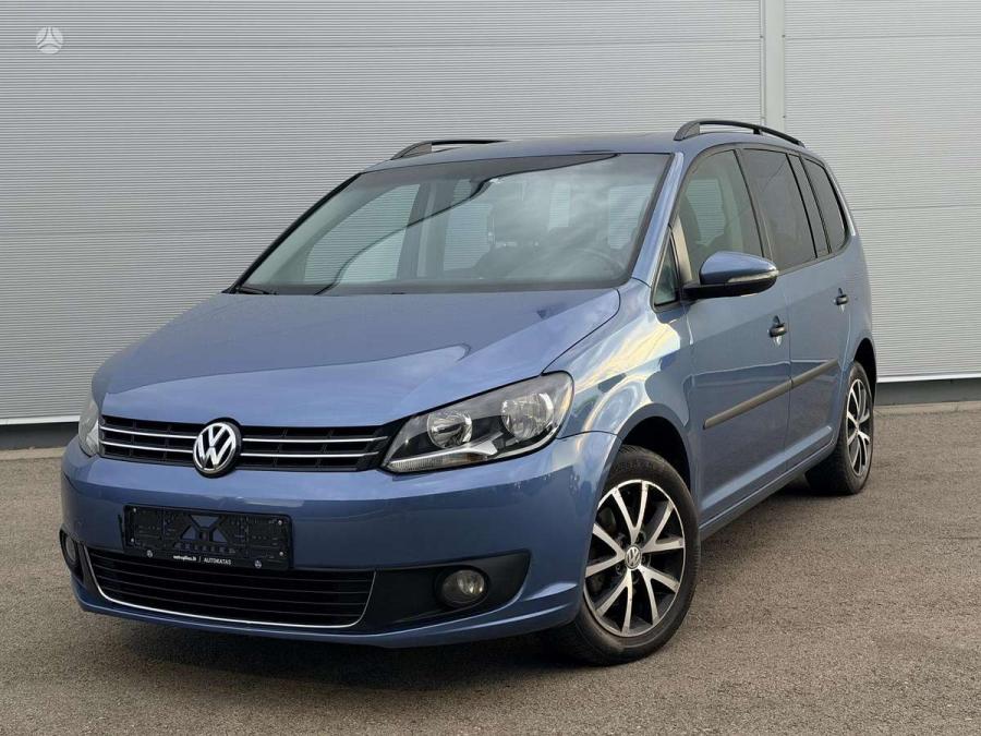 Zils Volkswagen Touran 2013 Utena, ar dzinēja tilpumu 1.60 L un nobraukumu 304 tūkst. km par 5750 €, foto 1 vietnē AUTOMOTO.COM.LV
