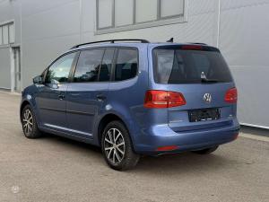Zils Volkswagen Touran 2013 Utena, ar dzinēja tilpumu 1.60 L un nobraukumu 304 tūkst. km par 5750 €, foto 12 vietnē AUTOMOTO.COM.LV