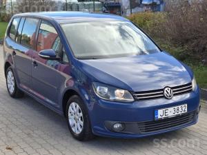 Zils Volkswagen Touran 2013 Rīga, ar dzinēja tilpumu 1.60 L un nobraukumu 365 tūkst. km par 3290 €, foto  vietnē AUTOMOTO.COM.LV