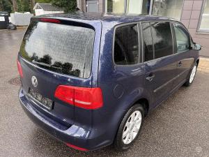 Zils Volkswagen Touran 2014 Utena, ar dzinēja tilpumu 1.60 L un nobraukumu 290 tūkst. km par 4999 €, foto 10 vietnē AUTOMOTO.COM.LV