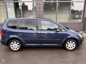 Zils Volkswagen Touran 2014 Utena, ar dzinēja tilpumu 1.60 L un nobraukumu 290 tūkst. km par 4999 €, foto 12 vietnē AUTOMOTO.COM.LV