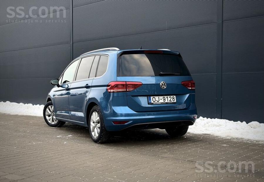 Zils Volkswagen Touran 2015 Rīga, ar dzinēja tilpumu 1.60 L un nobraukumu 218 tūkst. km par 13900 €, foto 3 vietnē AUTOMOTO.COM.LV