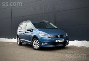 Zils Volkswagen Touran 2015 Rīga, ar dzinēja tilpumu 1.60 L un nobraukumu 218 tūkst. km par 13900 €, foto 4 vietnē AUTOMOTO.COM.LV