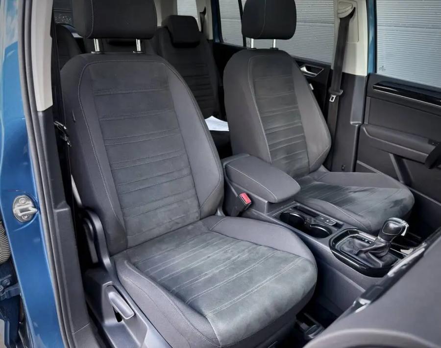 Zils Volkswagen Touran 2015 Rīga, ar dzinēja tilpumu 1.60 L un nobraukumu 219 tūkst. km par 12995 €, foto 29 vietnē AUTOMOTO.COM.LV
