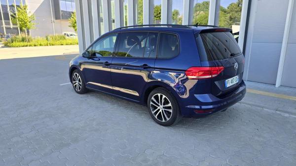 Blue Volkswagen Touran 2015 in Vilnius, with an engine capacity of 1.60 L and mileage of 175 thousand km for 9600 €, photo 2 on AUTOMOTO.COM.LV
