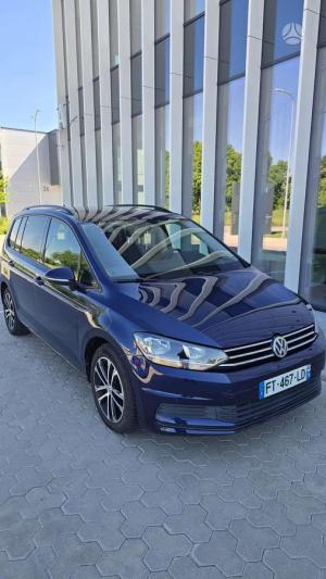 Zils Volkswagen Touran 2015 Viļņa, ar dzinēja tilpumu 1.60 L un nobraukumu 175 tūkst. km par 9600 €, foto 4 vietnē AUTOMOTO.COM.LV