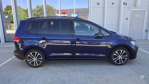 Zils Volkswagen Touran 2015 Viļņa, ar dzinēja tilpumu 1.60 L un nobraukumu 175 tūkst. km par 9600 €, foto 9 vietnē AUTOMOTO.COM.LV