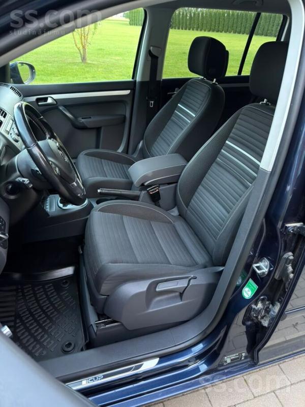 Zils Volkswagen Touran 2015 Jelgava, ar dzinēja tilpumu 1.60 L un nobraukumu 280 tūkst. km par 8200 €, foto 5 vietnē AUTOMOTO.COM.LV
