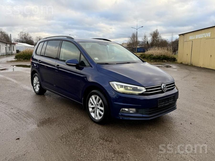Zils Volkswagen Touran 2016 Ogre, ar dzinēja tilpumu 2.00 L un nobraukumu 241 tūkst. km par 10590 €, foto 3 vietnē AUTOMOTO.COM.LV