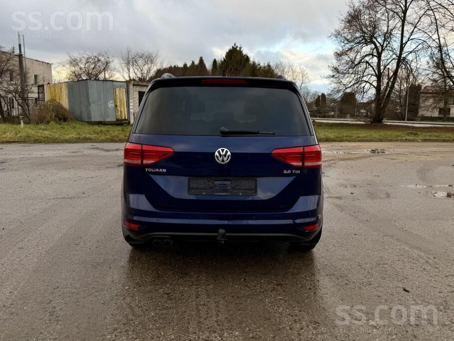 Zils Volkswagen Touran 2016 Ogre, ar dzinēja tilpumu 2.00 L un nobraukumu 241 tūkst. km par 10590 €, foto 7 vietnē AUTOMOTO.COM.LV