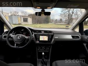 Zils Volkswagen Touran 2016 Ogre, ar dzinēja tilpumu 2.00 L un nobraukumu 241 tūkst. km par 10590 €, foto 12 vietnē AUTOMOTO.COM.LV