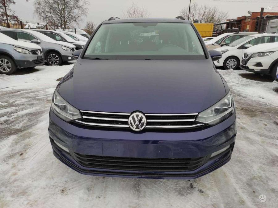 Zils Volkswagen Touran 2016 Panevēža, ar dzinēja tilpumu 1.60 L un nobraukumu 143 tūkst. km par 11700 €, foto 4 vietnē AUTOMOTO.COM.LV