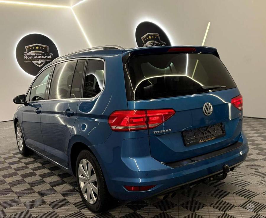 Zils Volkswagen Touran 2016 Marijampole, ar dzinēja tilpumu 1.40 L un nobraukumu 181 tūkst. km par 9999 €, foto 22 vietnē AUTOMOTO.COM.LV