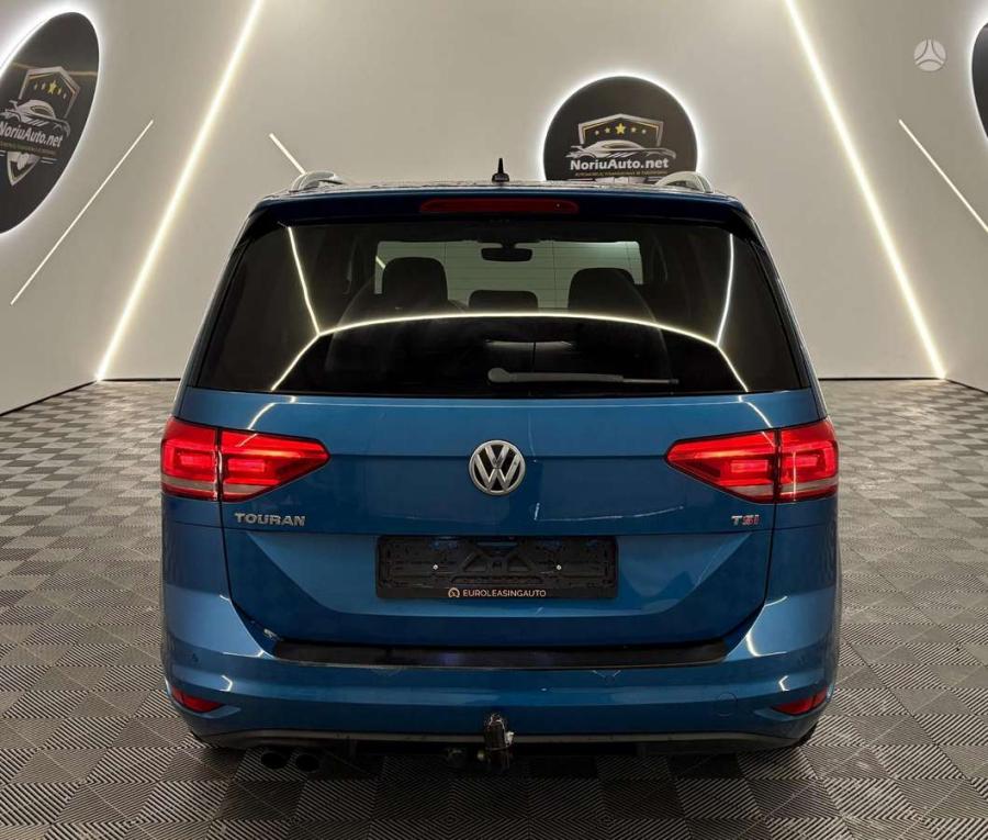 Zils Volkswagen Touran 2016 Marijampole, ar dzinēja tilpumu 1.40 L un nobraukumu 181 tūkst. km par 9999 €, foto 23 vietnē AUTOMOTO.COM.LV
