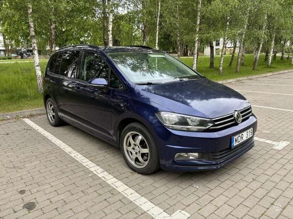 Zils Volkswagen Touran 2016 Panevēža, ar dzinēja tilpumu 1.60 L un nobraukumu 212 tūkst. km par 8500 €, foto 2 vietnē AUTOMOTO.COM.LV