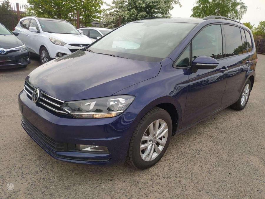 Blue Volkswagen Touran 2016 in Panevezys, with an engine capacity of 1.60 L and mileage of 143 thousand km for 9700 €, photo 6 on AUTOMOTO.COM.LV