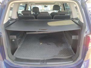 Blue Volkswagen Touran 2016 in Panevezys, with an engine capacity of 1.60 L and mileage of 143 thousand km for 9700 €, photo 20 on AUTOMOTO.COM.LV