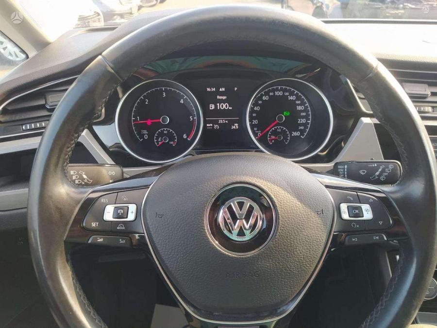 Blue Volkswagen Touran 2016 in Panevezys, with an engine capacity of 1.60 L and mileage of 143 thousand km for 9700 €, photo 27 on AUTOMOTO.COM.LV