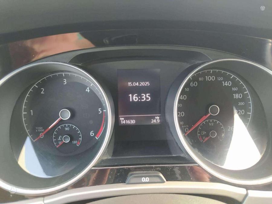 Blue Volkswagen Touran 2016 in Panevezys, with an engine capacity of 1.60 L and mileage of 143 thousand km for 9700 €, photo 28 on AUTOMOTO.COM.LV